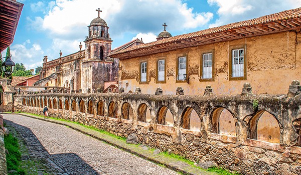 Viaje día de Muertos en Tzintzuntzan, Pátzcuaro y la isla de Janitzio