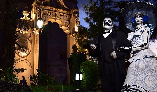 Tour de día de muertos al Festival de Calaveras en Aguascalientes
